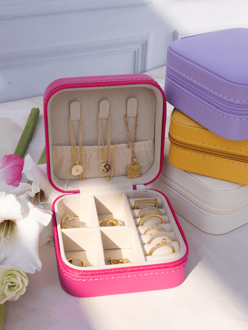 "Luxurious Square-Shaped Jewellery Box: A Thoughtful Valentine's Day ...